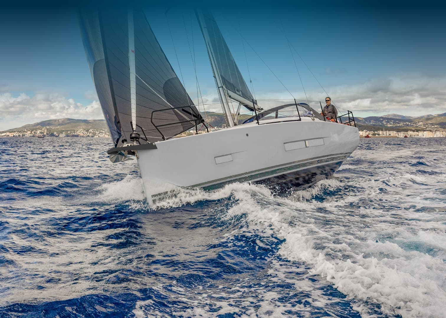 Hanse 410 | The 41 foot sailboat from Hanse