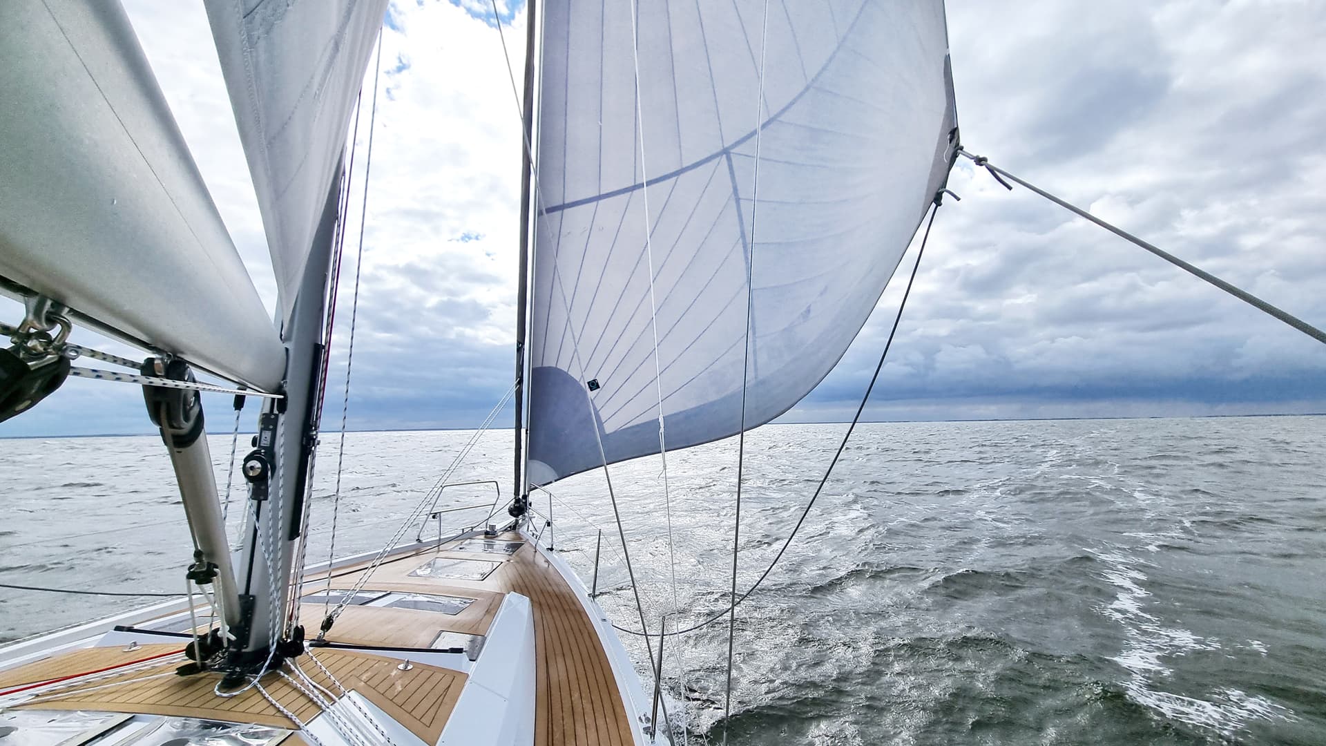 Hanse 460 Sailing Yacht Debuts: Successful Sea Trial and High Demand